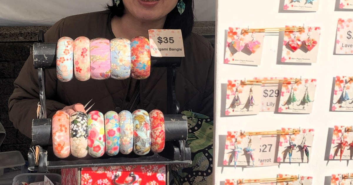 Miho’s Origami Accessories | St Kilda Esplanade Market